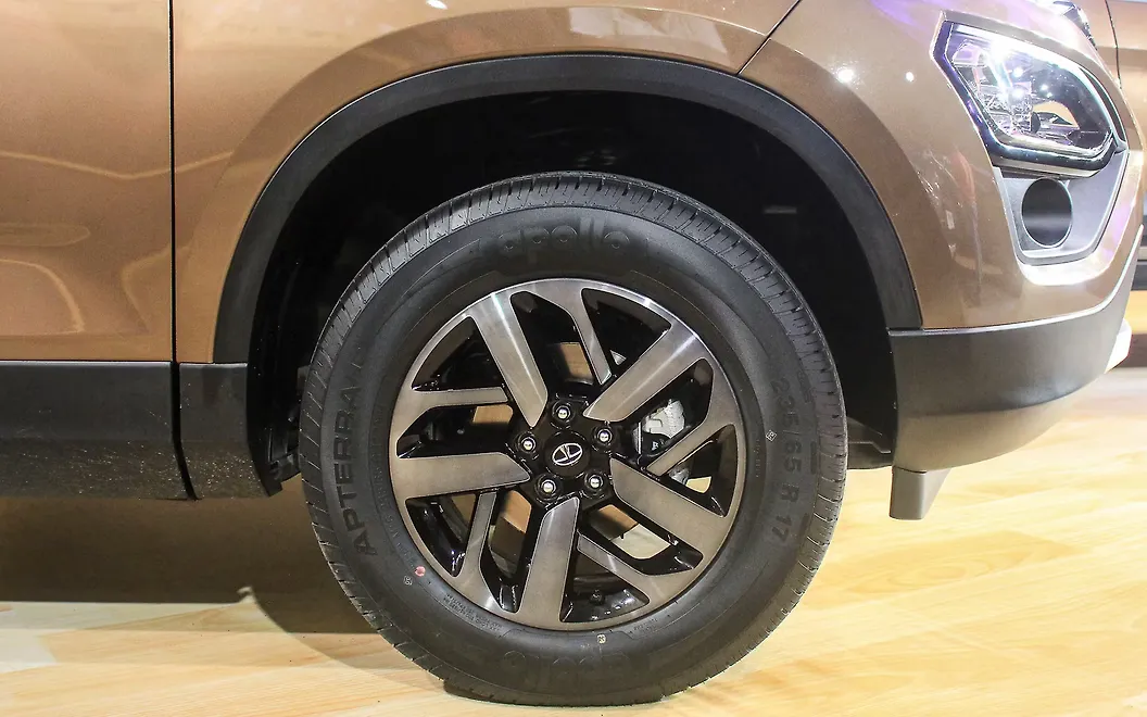 Tata Harrier [2019-2023] Images | Harrier [2019-2023] Exterior, Road ...