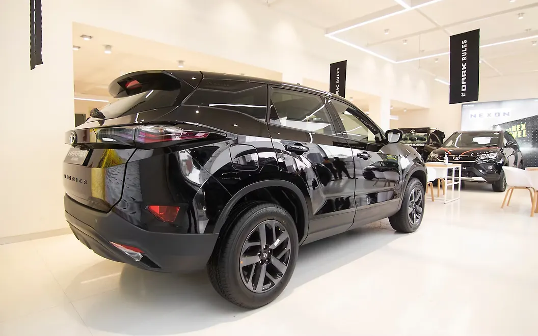 108 Tata Harrier Images | Harrier Exterior, Road Test and Interior ...