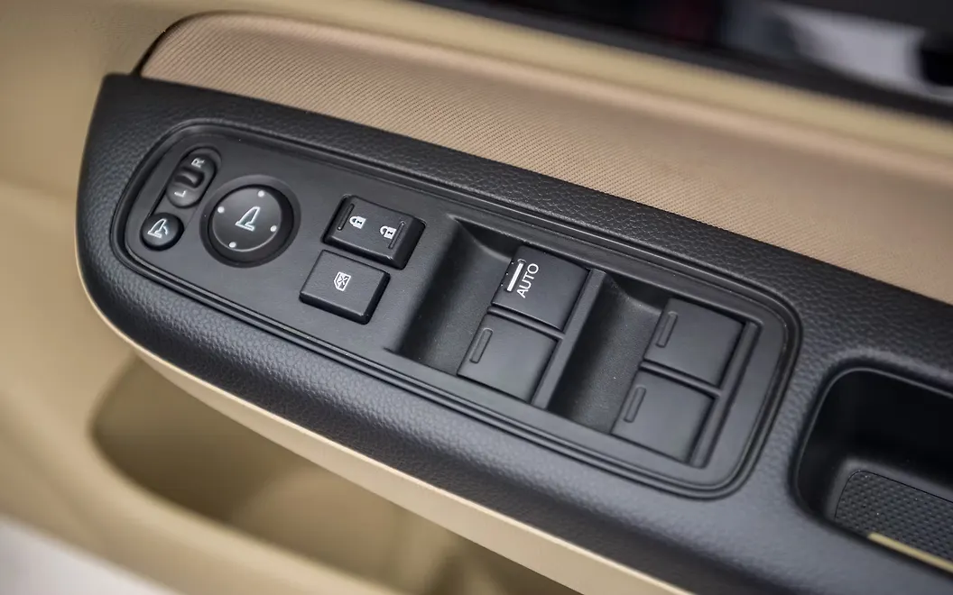 Honda Amaze [2018-2021] Interior Images: Amaze [2018-2021] Interior ...