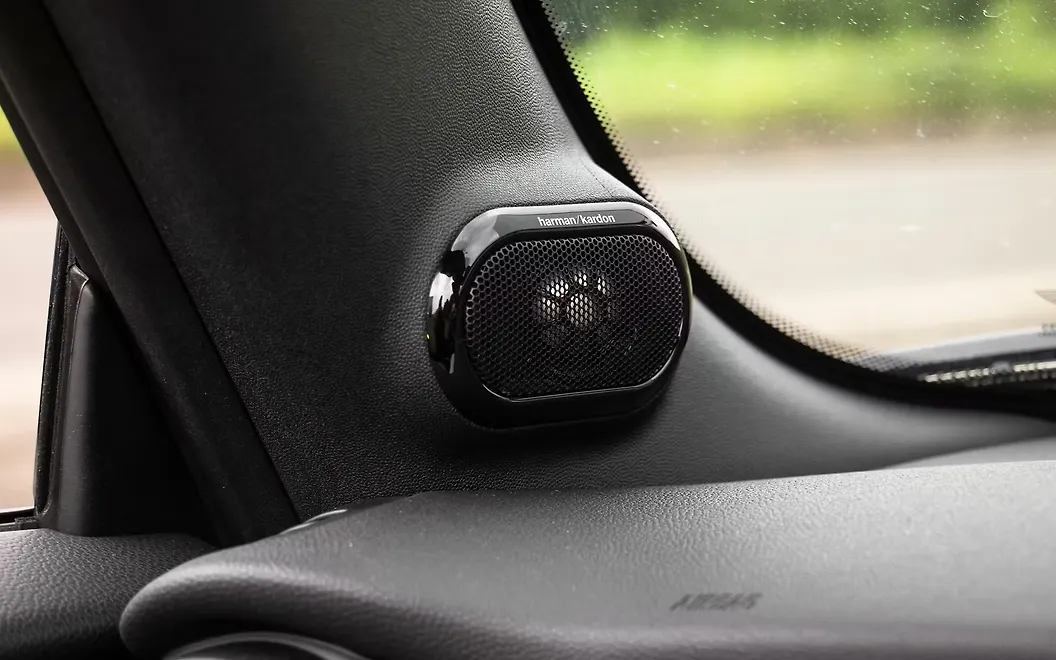 MINI Cooper Convertible - Infotainment Display | 36 MINI Cooper ...