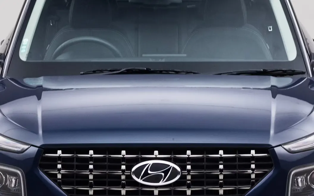 60 Hyundai Venue Images | Venue Exterior, Road Test and Interior Photo ...