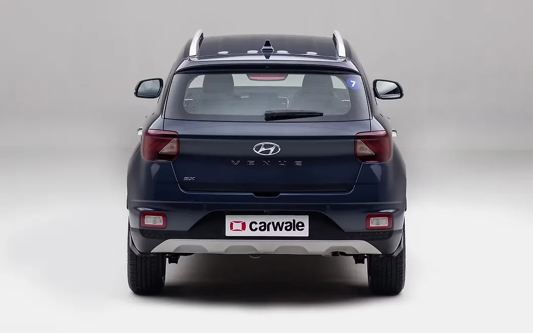 60 Hyundai Venue Images | Venue Exterior, Road Test and Interior Photo ...