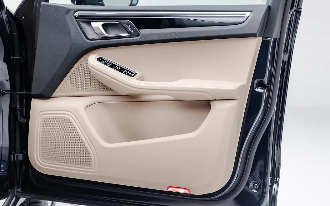 27 Porsche Macan [2019-2021] Interior Images: Macan [2019-2021 ...