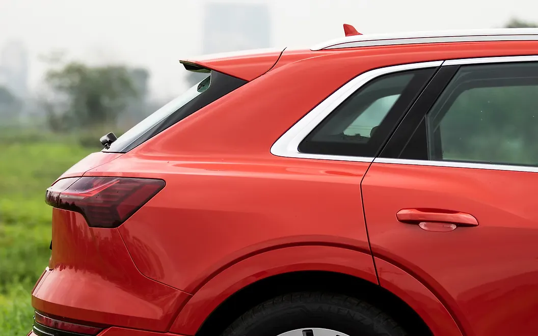 Audi e-tron - Rear View | 96 Audi e-tron Images