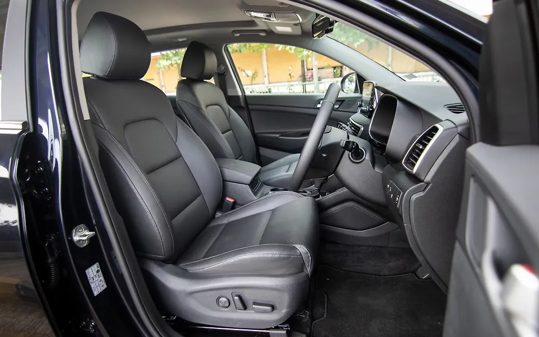 Hyundai Tucson [2020-2022] - Arm Rest in Rear Passenger Seats | 35 ...