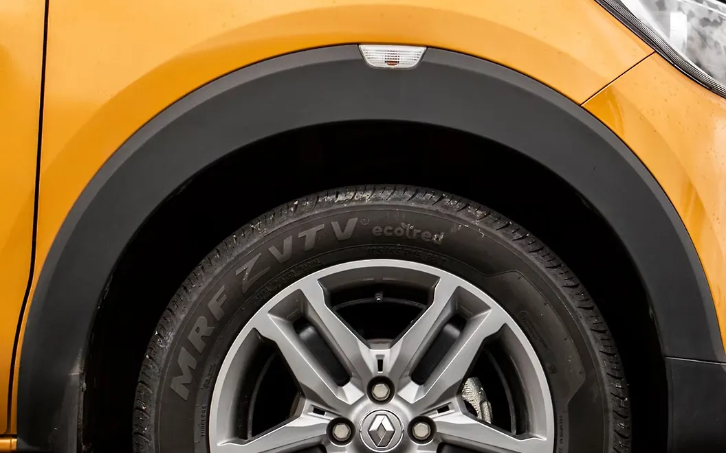 100 Renault Triber Images | Triber Exterior, Road Test and Interior ...