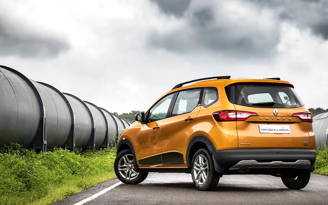 100 Renault Triber Images | Triber Exterior, Road Test and Interior ...