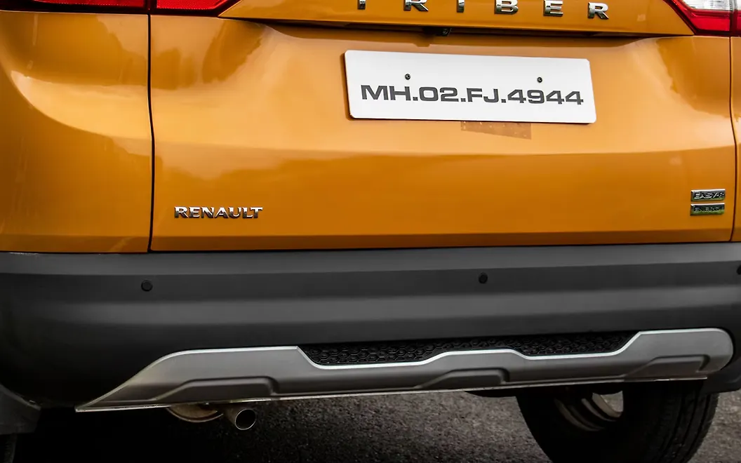 100 Renault Triber Images | Triber Exterior, Road Test and Interior ...