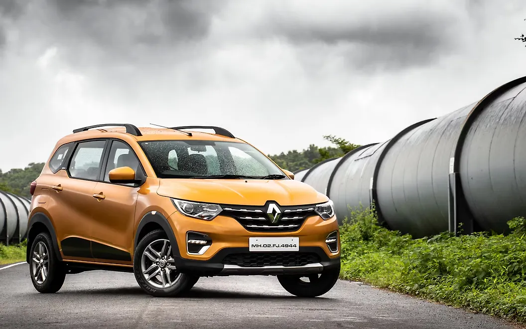 100 Renault Triber Images | Triber Exterior, Road Test and Interior ...