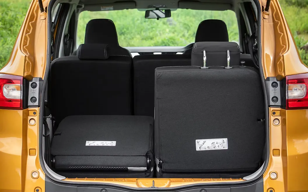 100 Renault Triber Images | Triber Exterior, Road Test and Interior ...