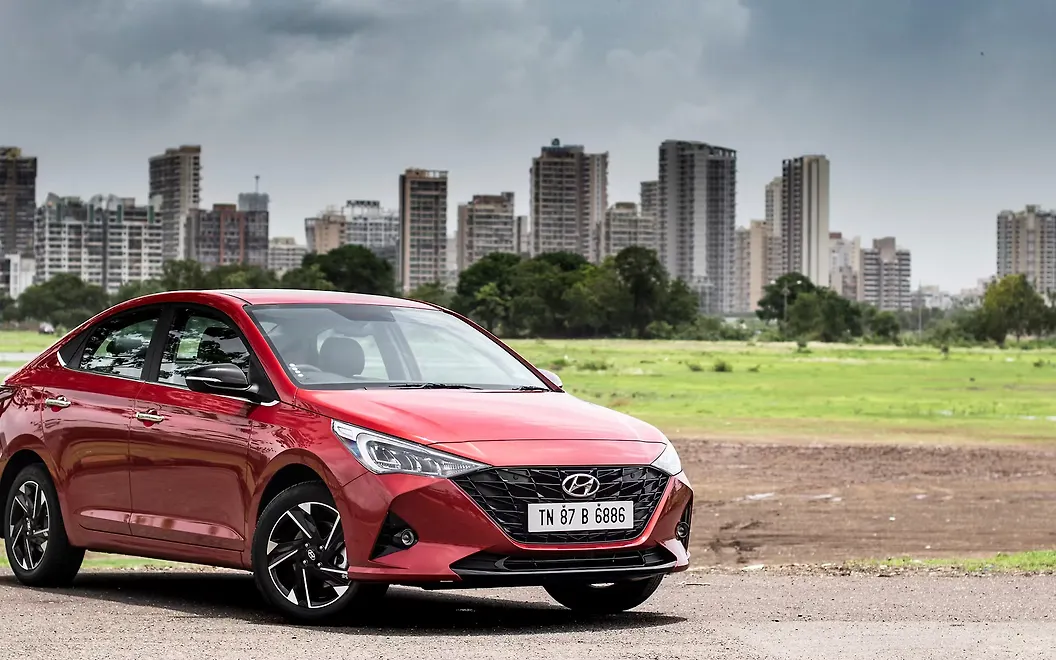 56 Hyundai Verna Images | Verna Exterior, Road Test and Interior Photo ...