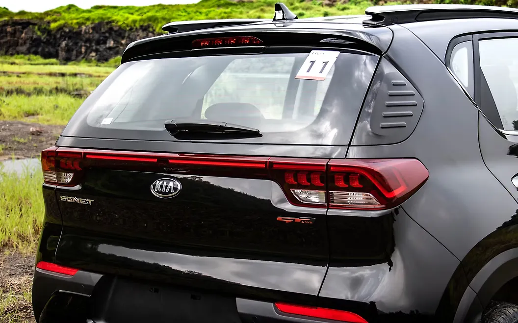 Kia Sonet [2020-2022] - Side Rear View | Kia Sonet [2020-2022] Images