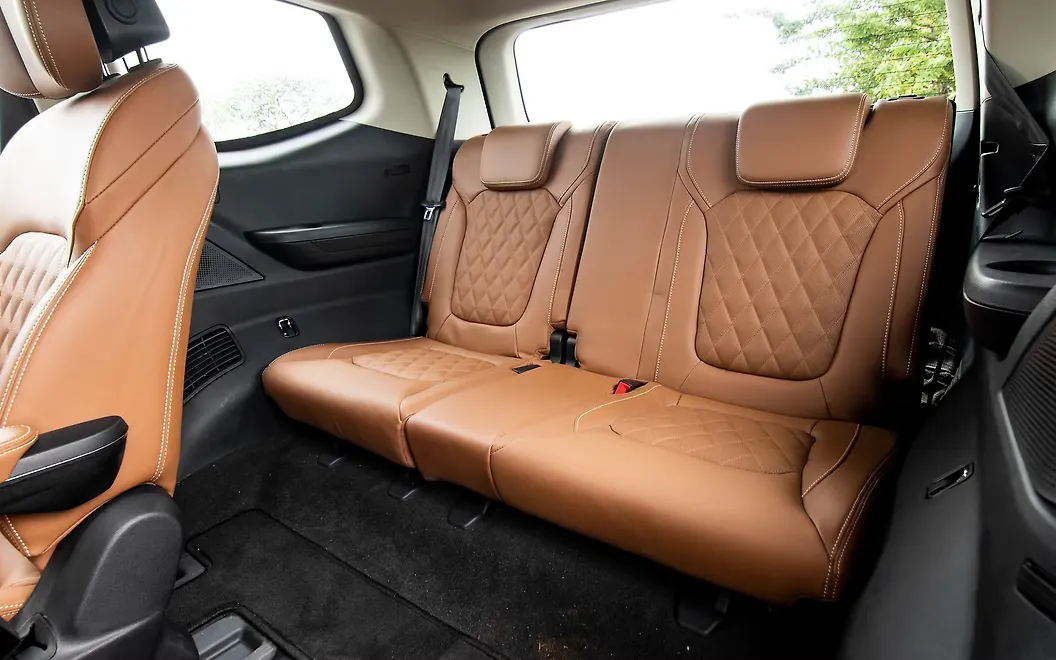 32 MG Gloster Interior Images: Gloster Interior Photo Gallery