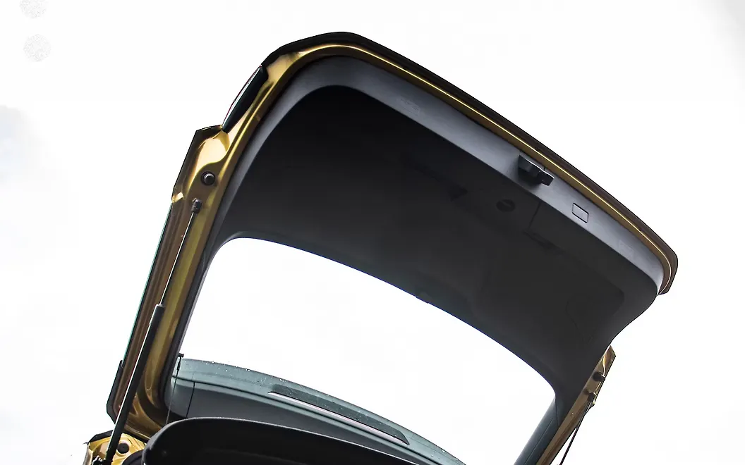 Volkswagen T-Roc [2020-2021] Images | T-Roc [2020-2021] Exterior, Road ...