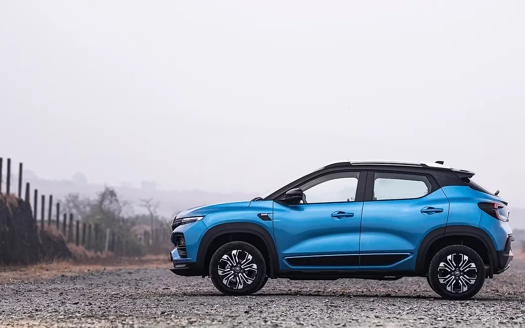 65 Nissan Magnite Images | Magnite Exterior, Road Test and Interior ...