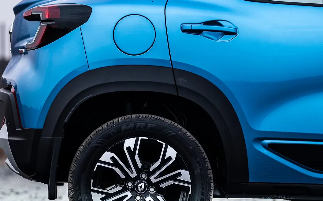 Renault Kiger [2021-2022] - Side View | 66 Renault Kiger [2021-2022] Images