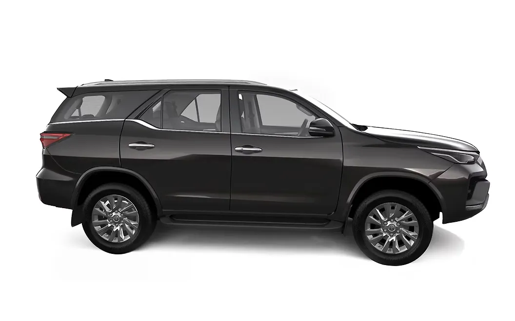 Toyota Fortuner Images | Fortuner Exterior, Road Test and Interior ...
