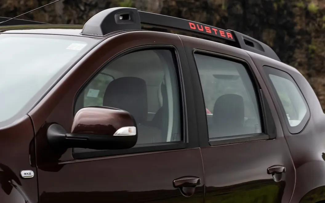 Renault Duster Images | Duster Exterior, Road Test and Interior Photo ...