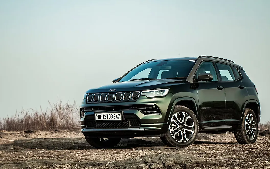 79 Jeep Compass Images | Compass Exterior, Road Test and Interior Photo ...