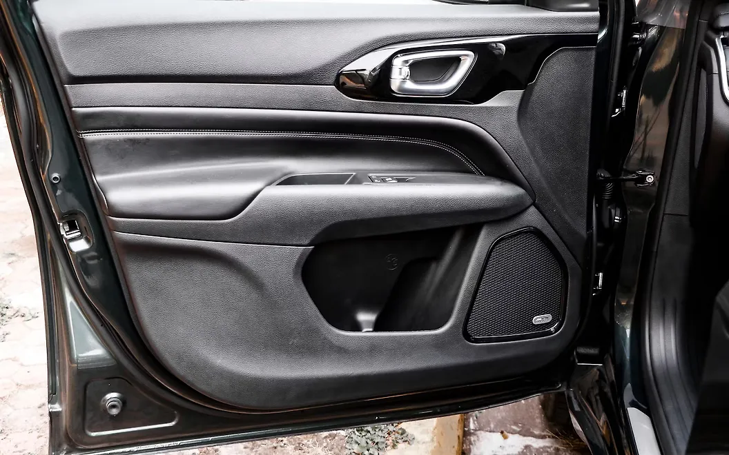 Jeep Compass - Rear Passenger Door | Jeep Compass Images