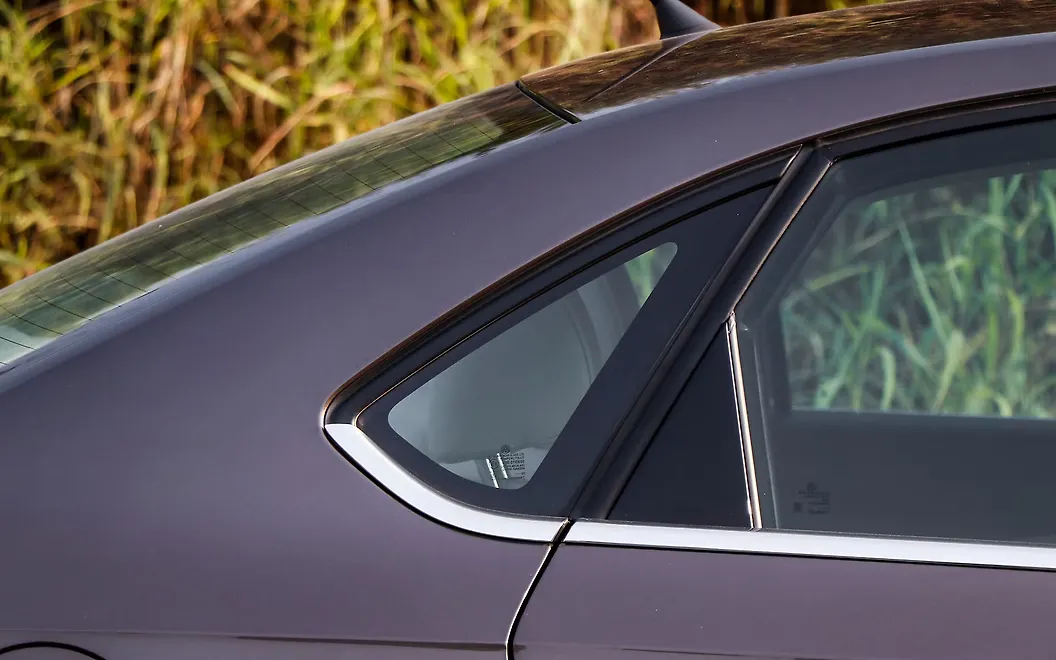 54 Skoda Rapid TSI Images | Rapid TSI Exterior, Road Test and Interior ...