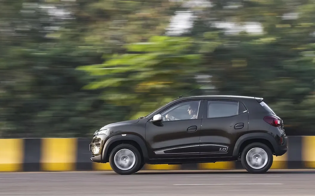 16 Renault Kwid [2019-2022] Images | Kwid [2019-2022] Exterior, Road ...