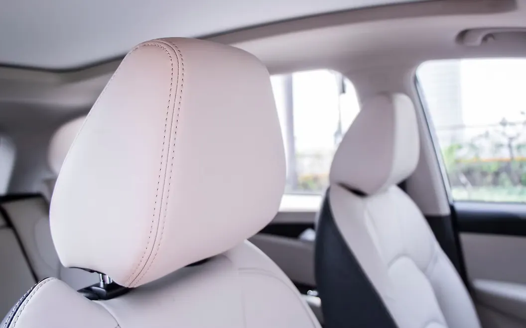 33 MG Hector Interior Images: Hector Interior Photo Gallery