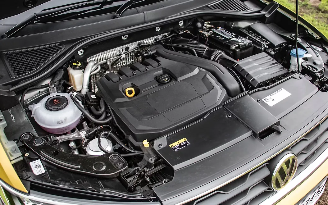 Volkswagen T-Roc - Rear View | Volkswagen T-Roc Images