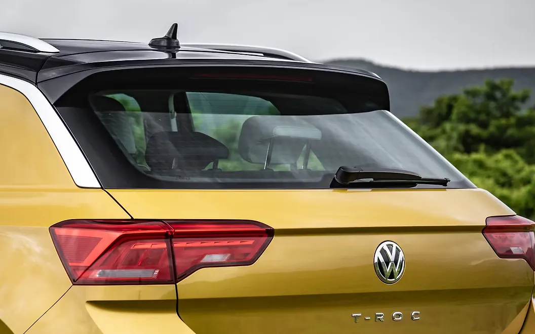 Volkswagen T-Roc - Right View | Volkswagen T-Roc Images