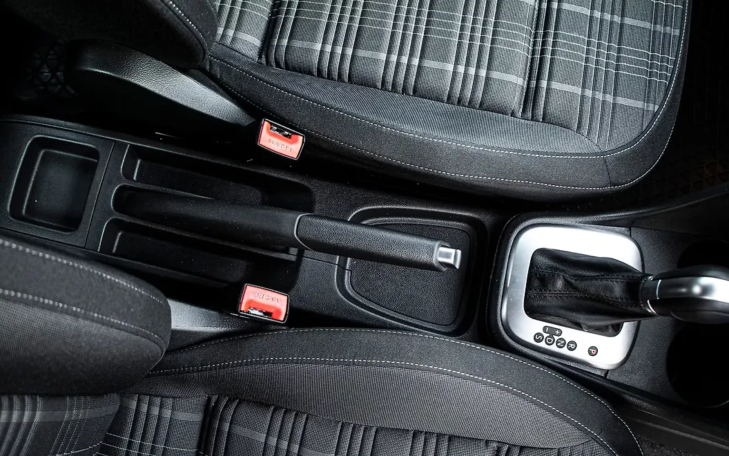 Volkswagen Polo Interior Images: Polo Interior Photo Gallery