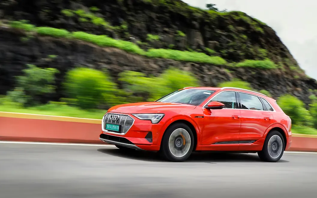 Audi e-tron - Front Grille | 96 Audi e-tron Images