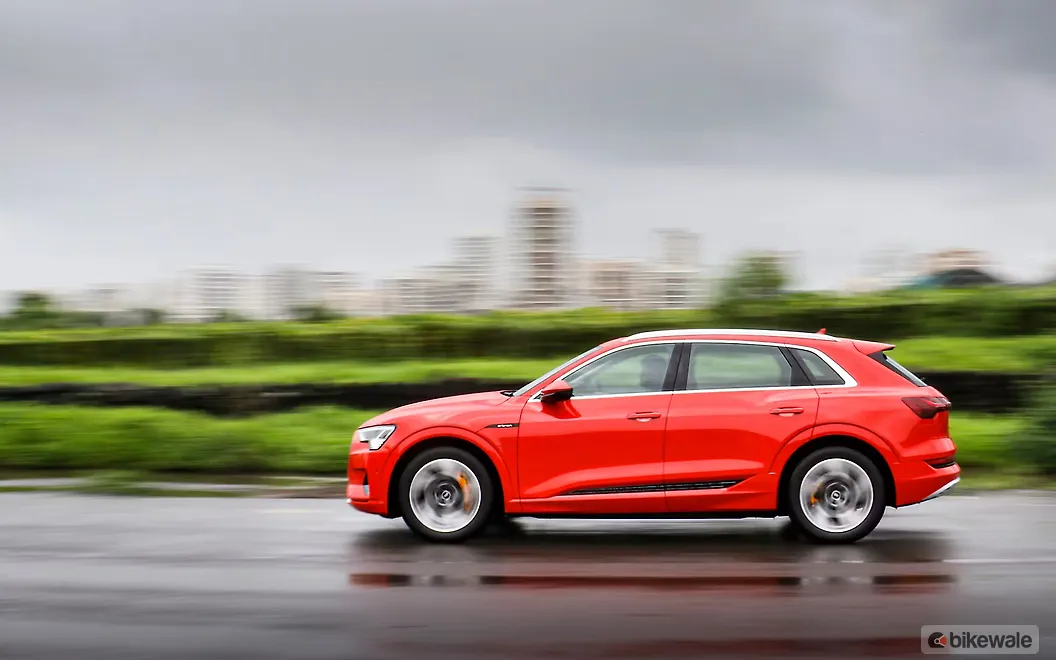 Audi e-tron - Front Grille | 96 Audi e-tron Images