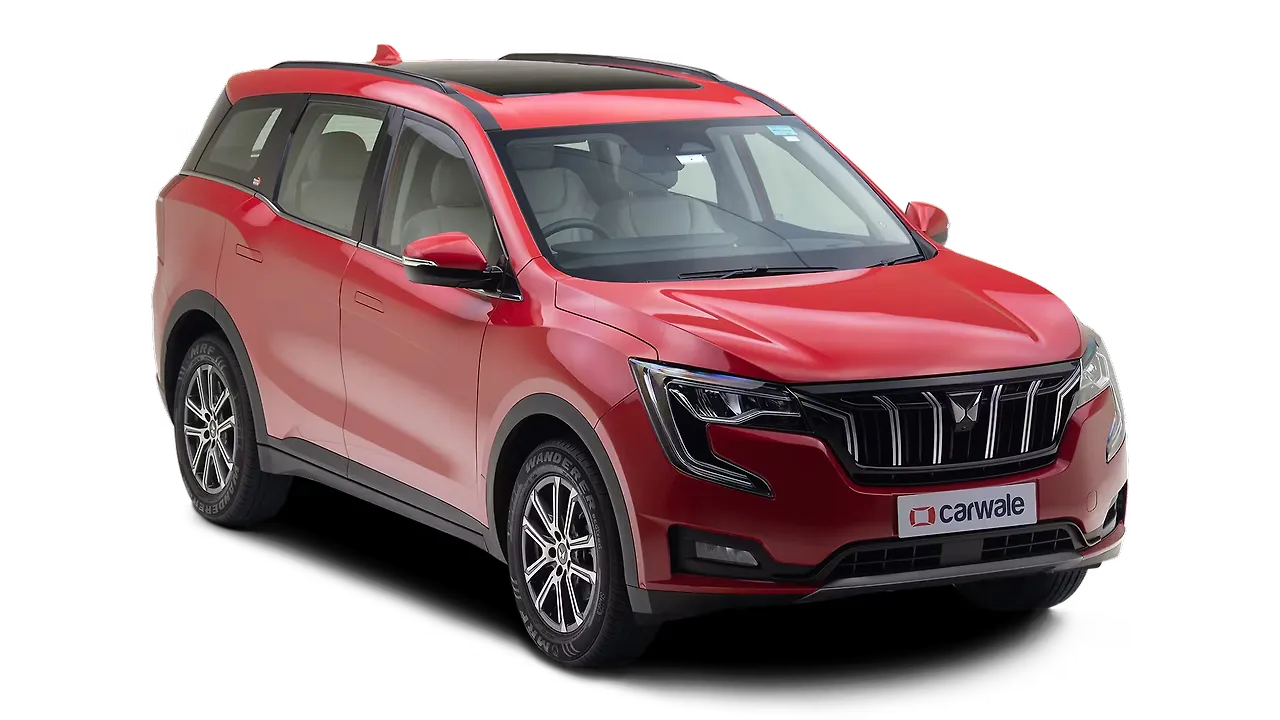 Discontinued Mahindra Old Generation XUV700 2021 AX7 Luxury Pack 2WD ...