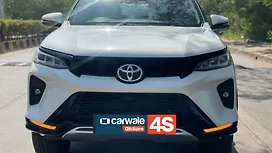 Toyota Fortuner 4X2 MT 2.7 Petrol (Fortuner Base Model) On Road Price ...