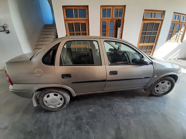 Opel Corsa Sail 2004