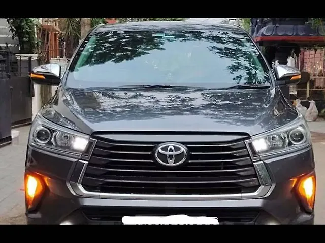 Second Hand 2022 Toyota Innova Crysta ZX 2.7 AT 7 STR for sale at Rs ...