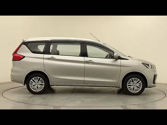 Second Hand 2018 Maruti Suzuki Ertiga ZXi AT for sale at Rs. 8,59,000 in Pune.