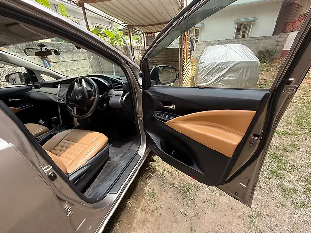 Second Hand 2016 Toyota Innova Crysta 2.8 GX AT 7 STR for sale at Rs ...