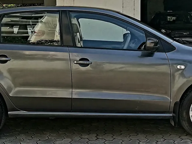 Second Hand 2014 Volkswagen Polo Highline1.2L (P) for sale at Rs. 3,50,000 in Amravati.