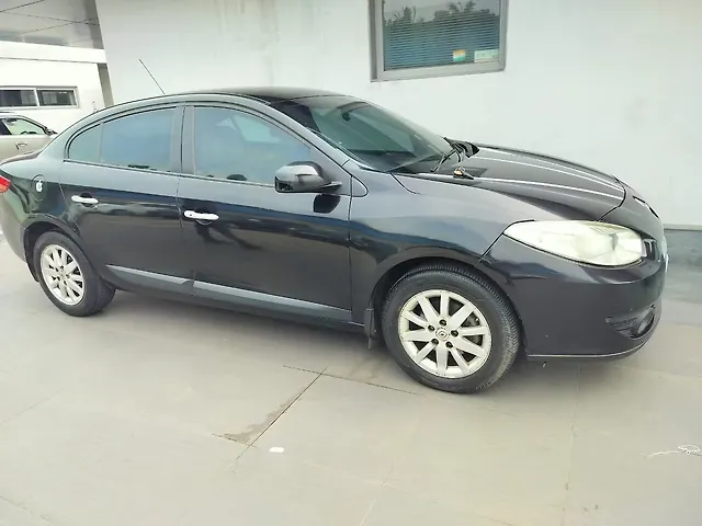 Second Hand 2012 Renault Fluence 1.5 E2 for sale at Rs. 4,00,000 in Tanuku.