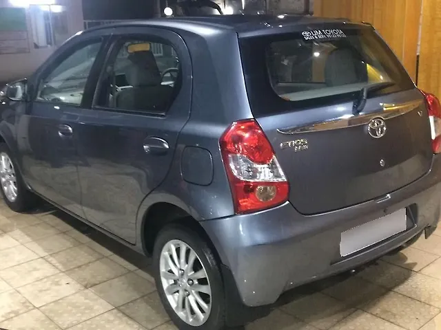 Second Hand 2013 Toyota Etios Liva V for sale at Rs. 2,75,000 in Gurgaon.