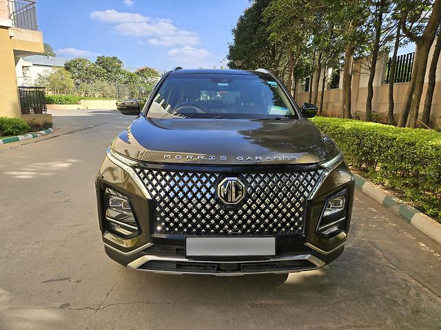 Second Hand 2023 MG Hector Plus Savvy Pro 1.5 Turbo Petrol CVT 7 STR ...