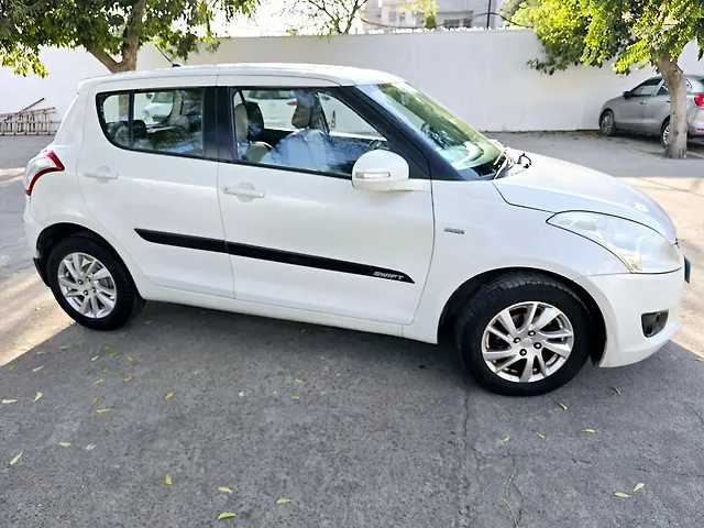 Second Hand 2011 Maruti Suzuki Swift VDi for sale at Rs. 2,15,000 in Rohtak.
