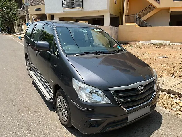 Second Hand 2015 Toyota Innova 2.5 GX 7 STR BS-IV for sale at Rs. 12 ...