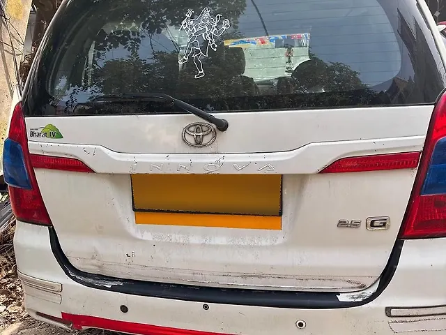 Second Hand 2015 Toyota Innova 2.5 G BS III 8 STR for sale at Rs. 6,00 ...