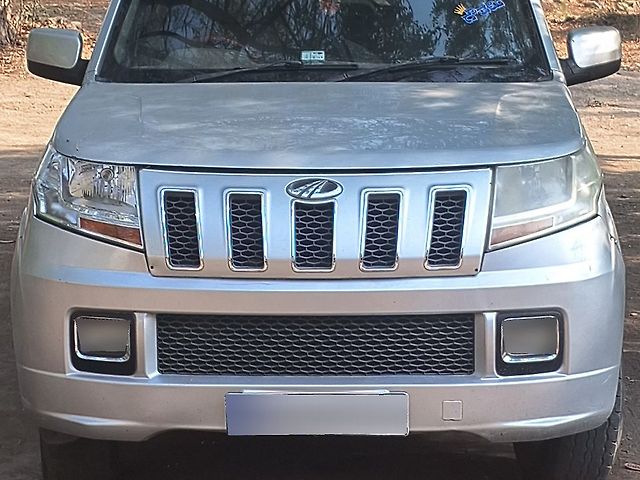 Second Hand 2015 Mahindra TUV300 T8 for sale at Rs. 5,16,000 in Sindagi.