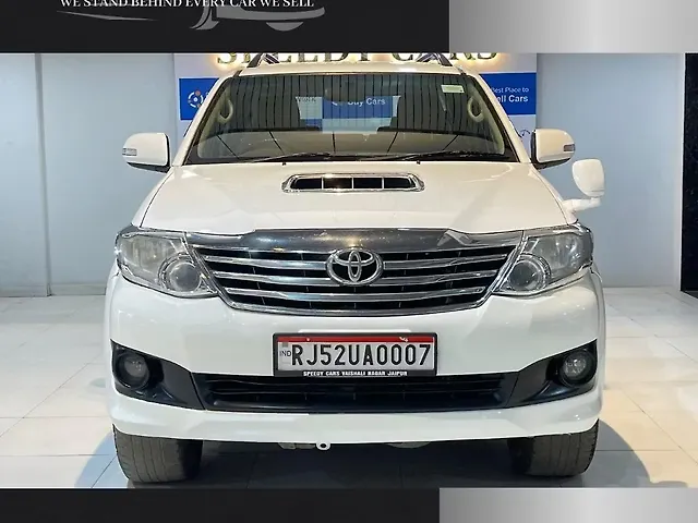 Second Hand 2013 Toyota Fortuner 3.0 4x4 MT for sale at Rs. 11,00,000 ...