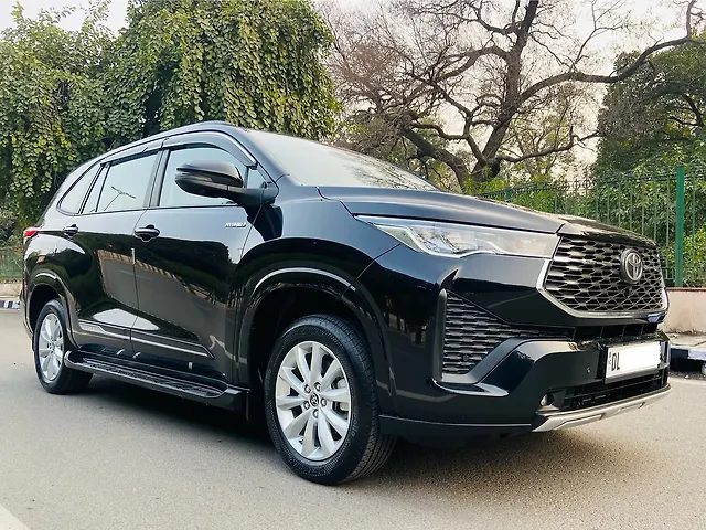 16 Second Hand Toyota Innova Hycross in Delhi, Used Toyota Innova ...