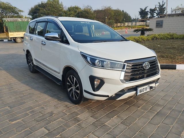 Second Hand 2021 Toyota Innova Crysta 2.4 ZX 7 STR for sale at Rs. 25 ...