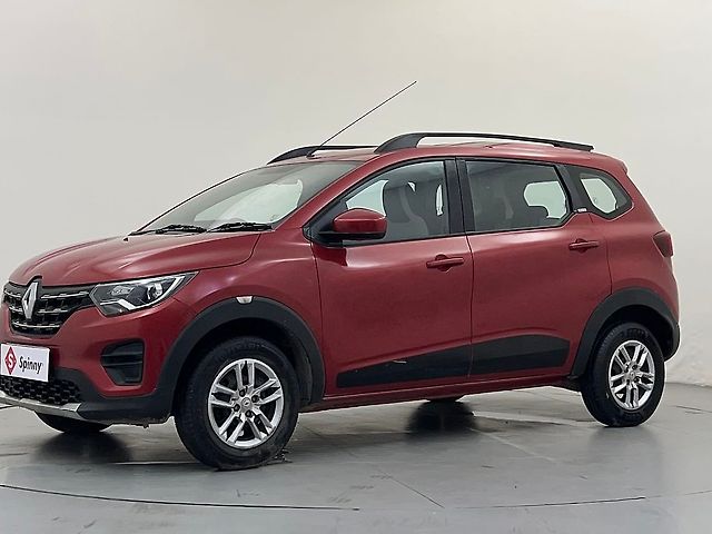 Second Hand 2020 Renault Triber RXT for sale at Rs. 5,00,000 in Delhi.